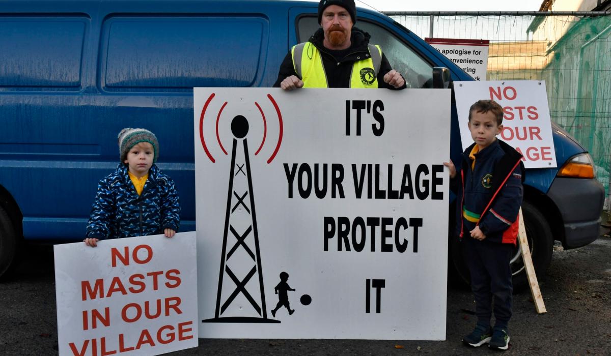 Kells residents protest against 15 metre phone mast - Page 1 of 10 ...
