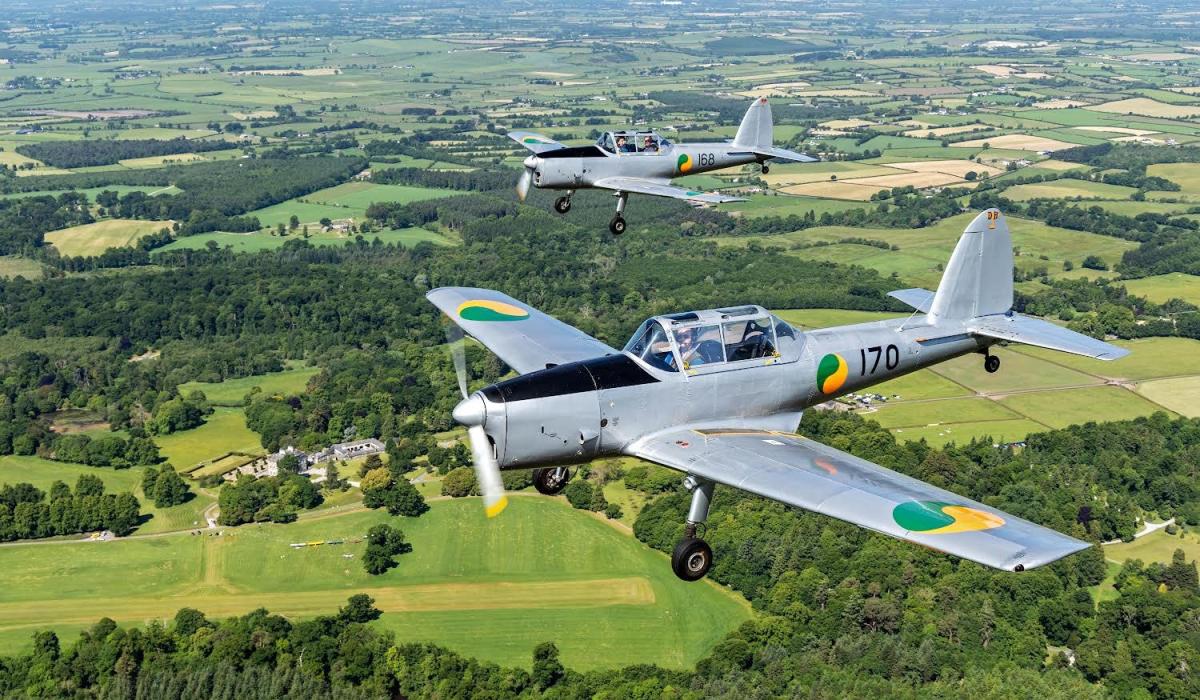 Amazing aerial show over billionaire's home on the River Nore ...