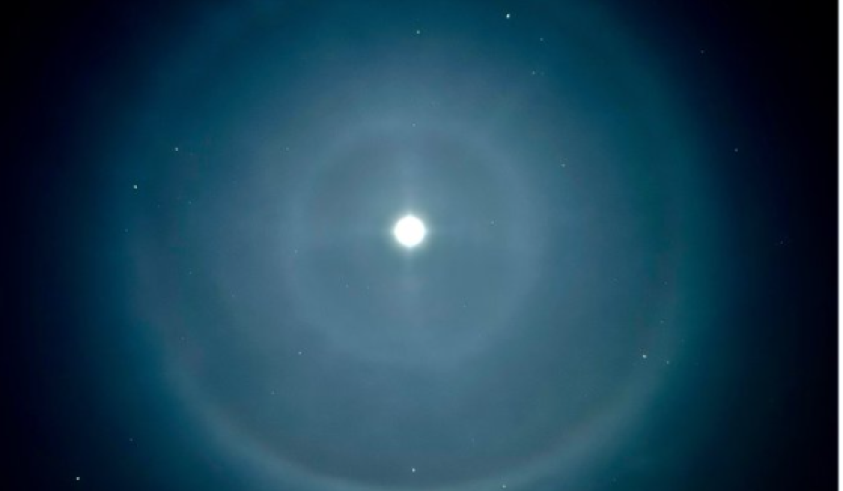 Moon halo lights up night sky over Ireland - did you spot it in ...