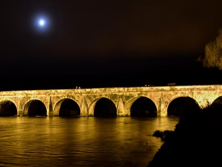Wow: Famous Inistioge bridge goes gold for a good cause - Kilkenny People