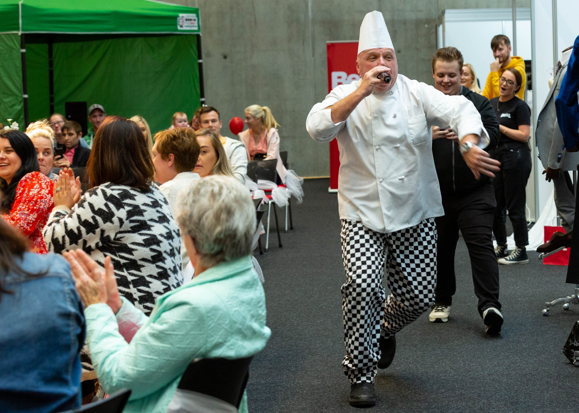 Pictures: Beat 102 103 Wedding Day in SETU Arena - Page 1 of 12 ...