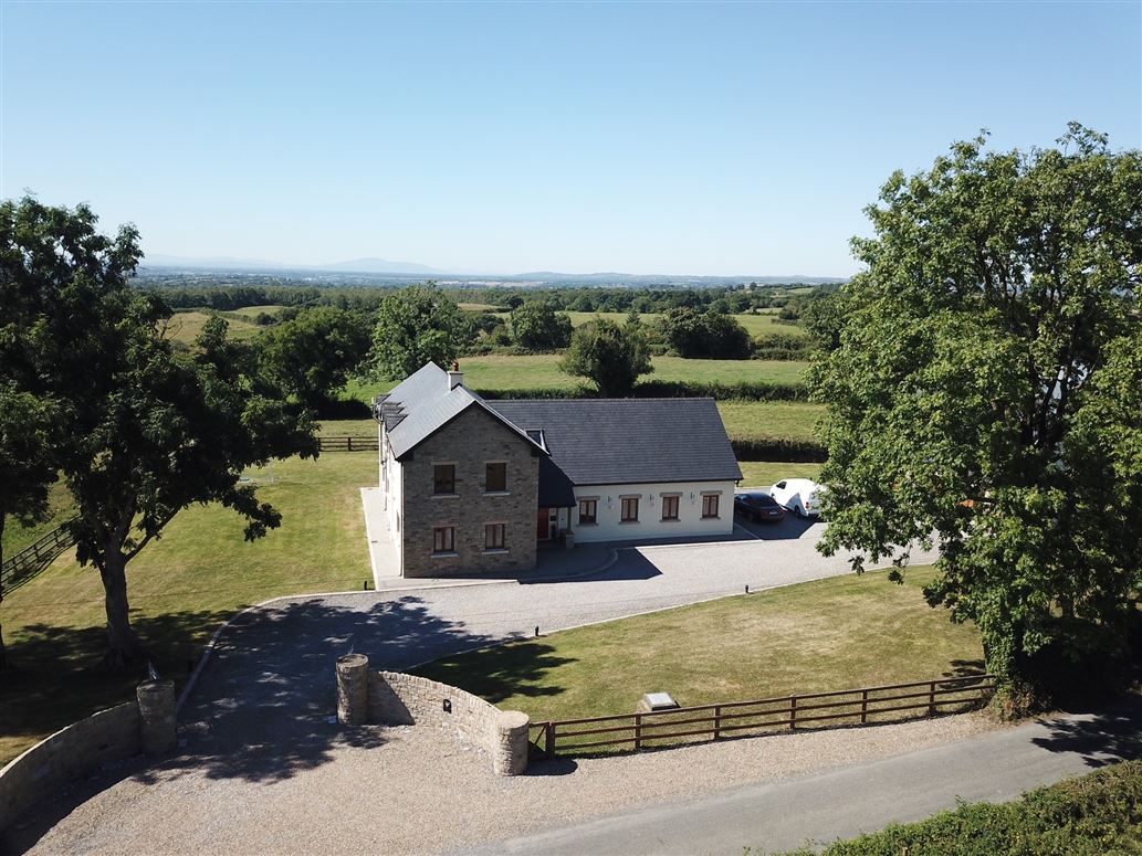 Stunning five-bed Kilkenny property hits the market - take a tour ...