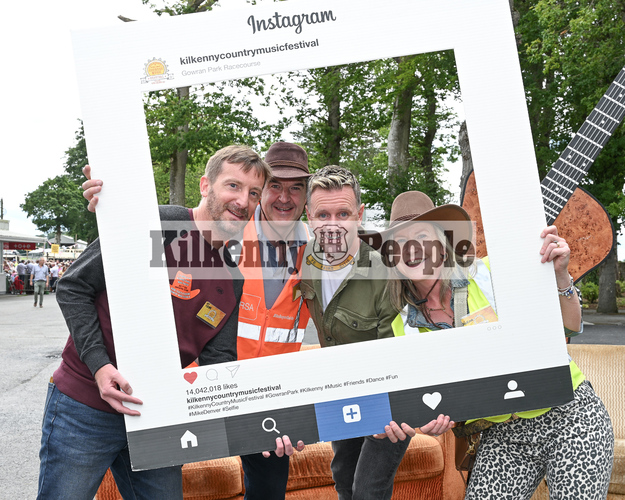 PICTURES: Great craic at Kilkenny Country Music Festival in Gowran Park - Page 3 of 18 ...