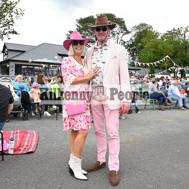 PICTURES: Great craic at Kilkenny Country Music Festival in Gowran Park - Page 10 of 17 ...