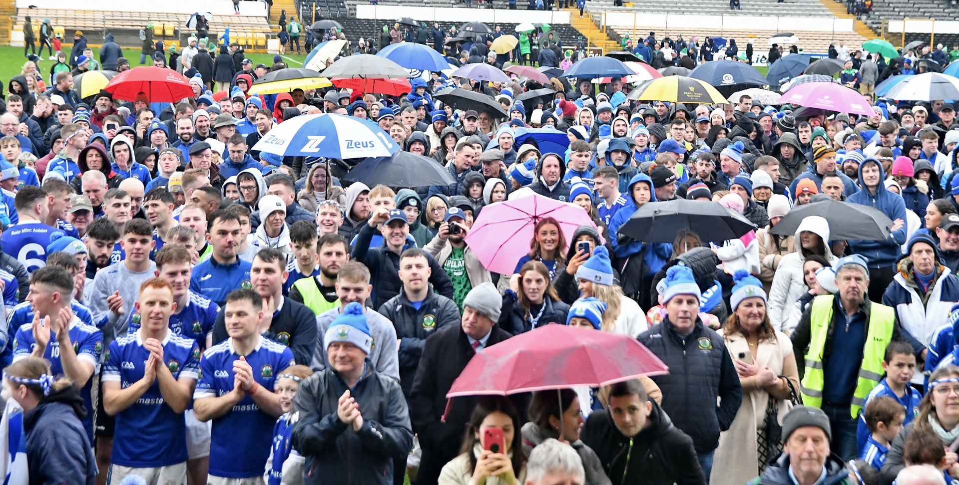 Pictures: 'Hon the 'Town! The craic is 90 in Thomastown after massive ...